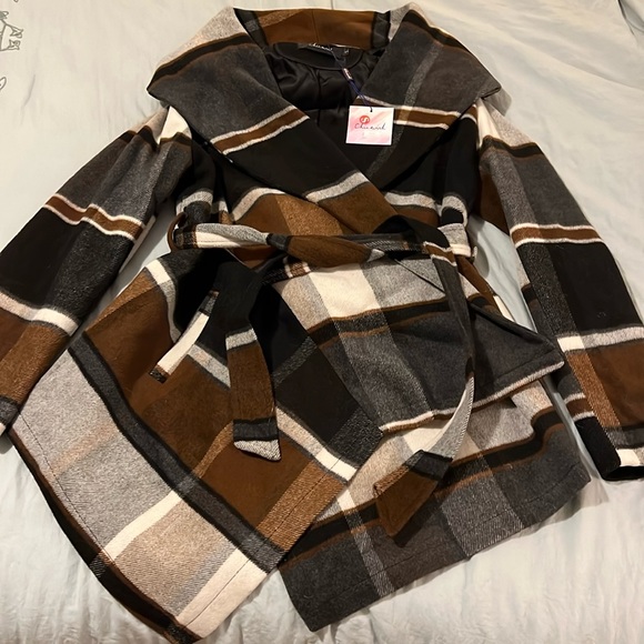 Chicwish | Jackets & Coats | Nwt Chicwish Prarie Check Rabato Coat Size ...